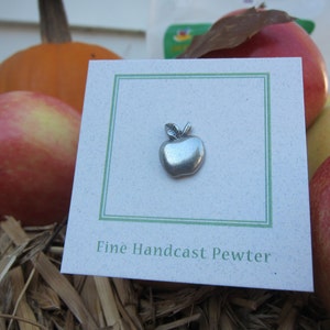 Apple Lapel Pin - CC121- Teacher, Education, and School Pins and Gifts ...