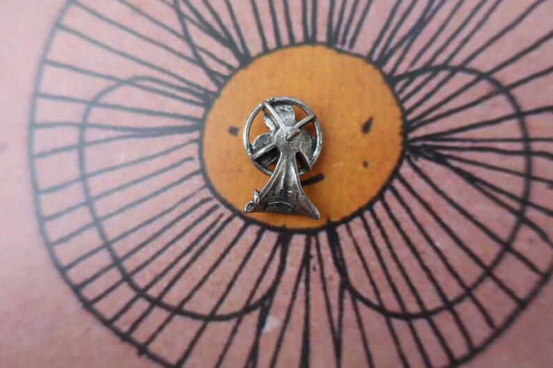 Electric Fan Lapel Pin - CC268- I'm Your Biggest Fan Pin, Summer, Heat ...