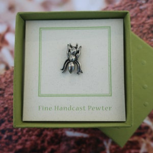 Ant Lapel Pin - CC281- Ants, Bugs, Picnic, Colony Pins - Etsy