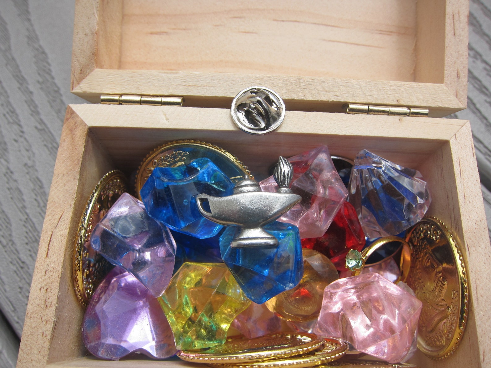 Lamp of Learning Lapel Pin CC507 Oil lamp genie lamps | Etsy