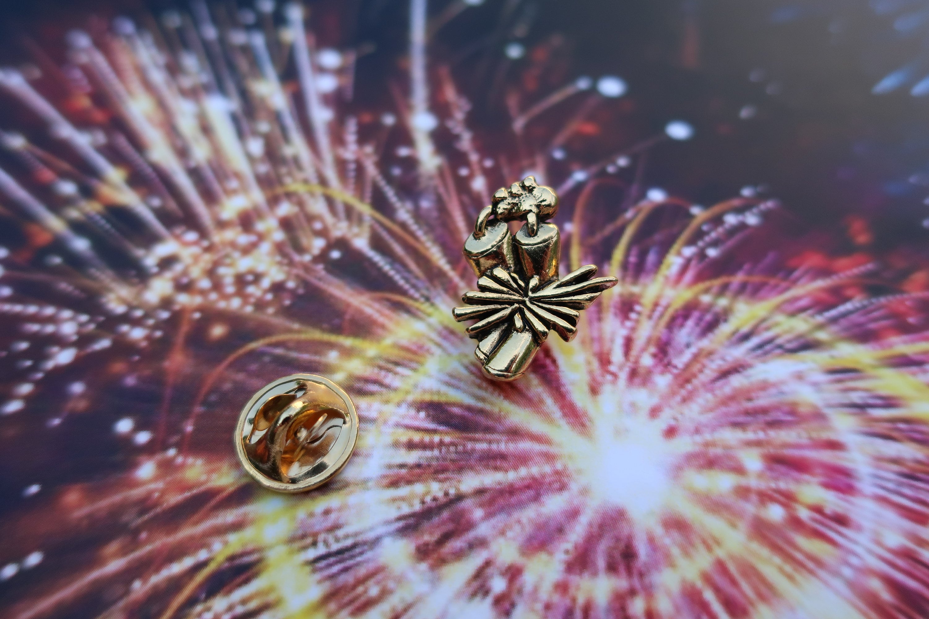 Gold Dynamite Lapel Pin CC567G Firecrackers Fireworks TNT - Etsy