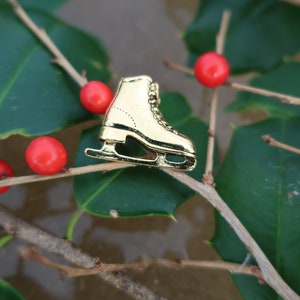 Gold Figure Skate Lapel Pin- CC218G- Figure Skate, Ice Skate, Winter ...