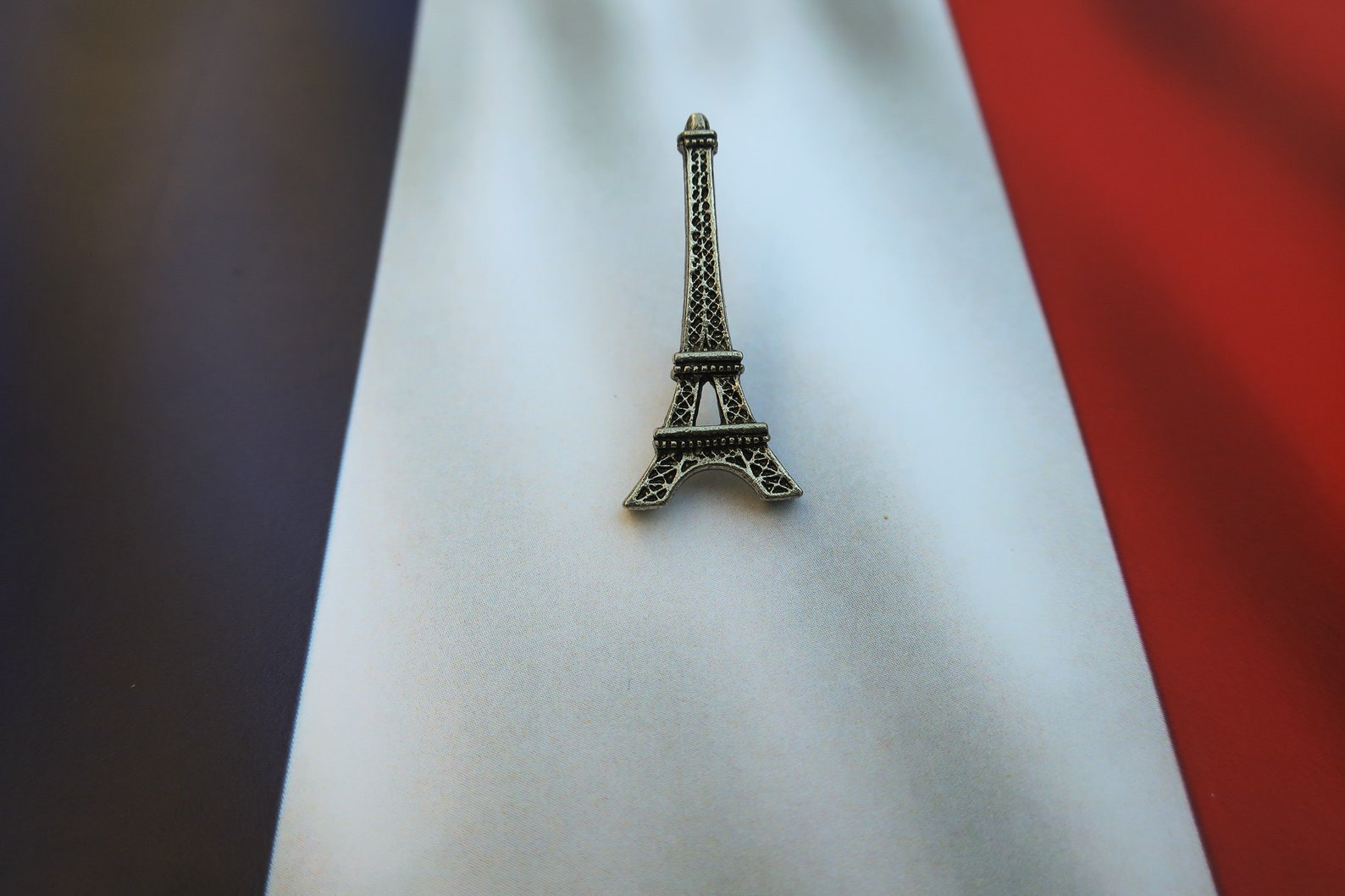 Eiffel Tower Lapel Pin - CC425- Travel and Vacation- France-paris - Etsy