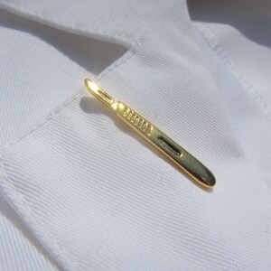 Gold Scalpel Lapel Pin- CC538G- Medical and Hospital Lapel Pins for ...