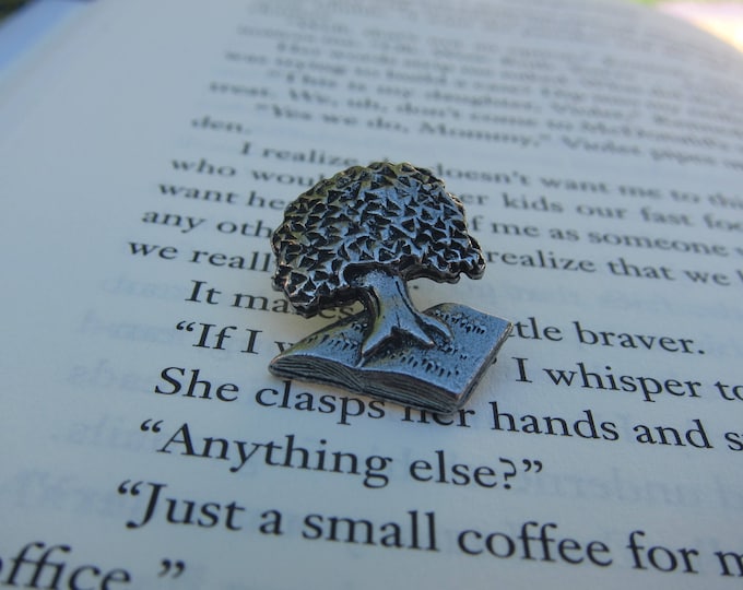 Stack of Books Lapel Pin CC444 Reading Literature and - Etsy