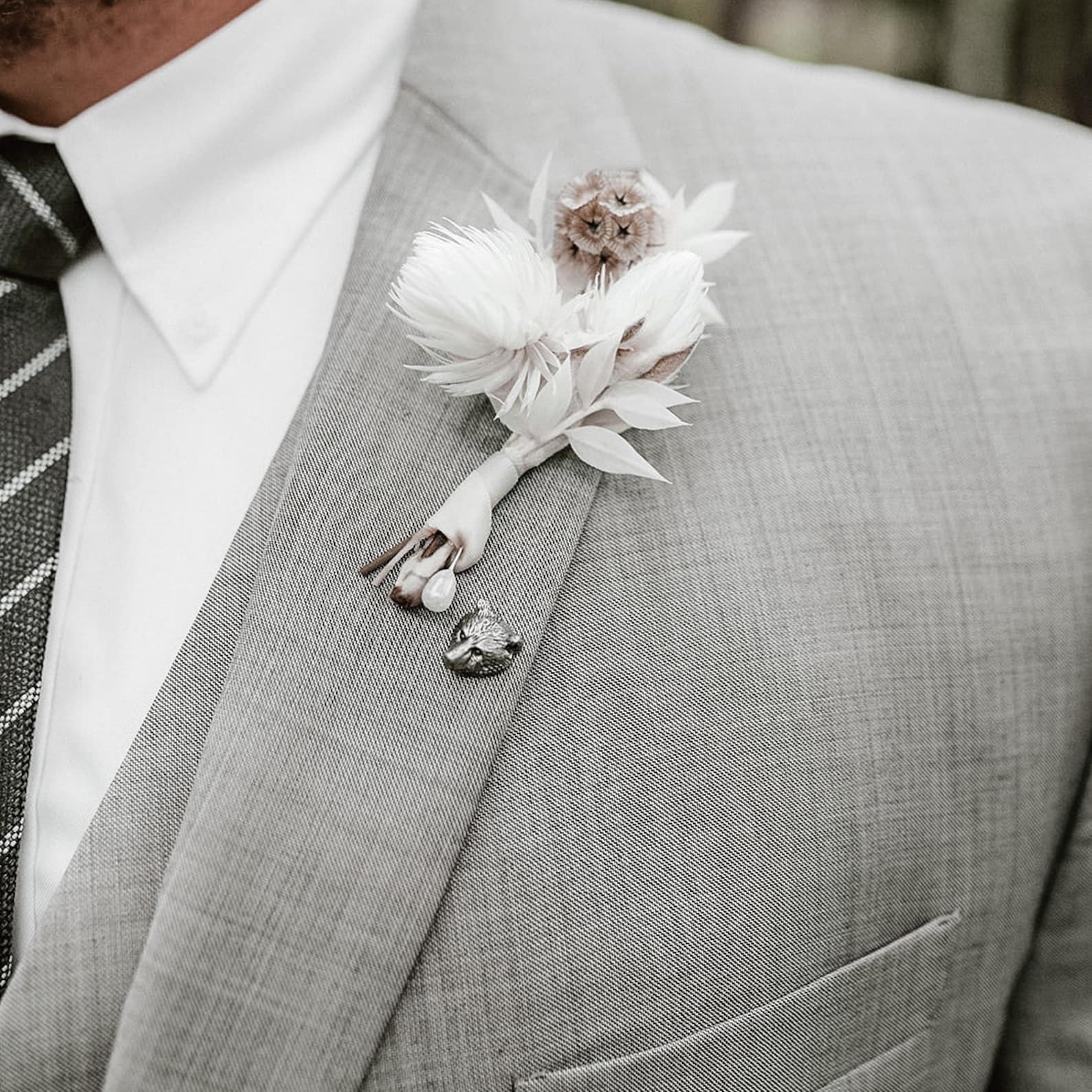 Bear Head Lapel Pin CC542 Wilderness and Woodland Animals | Etsy