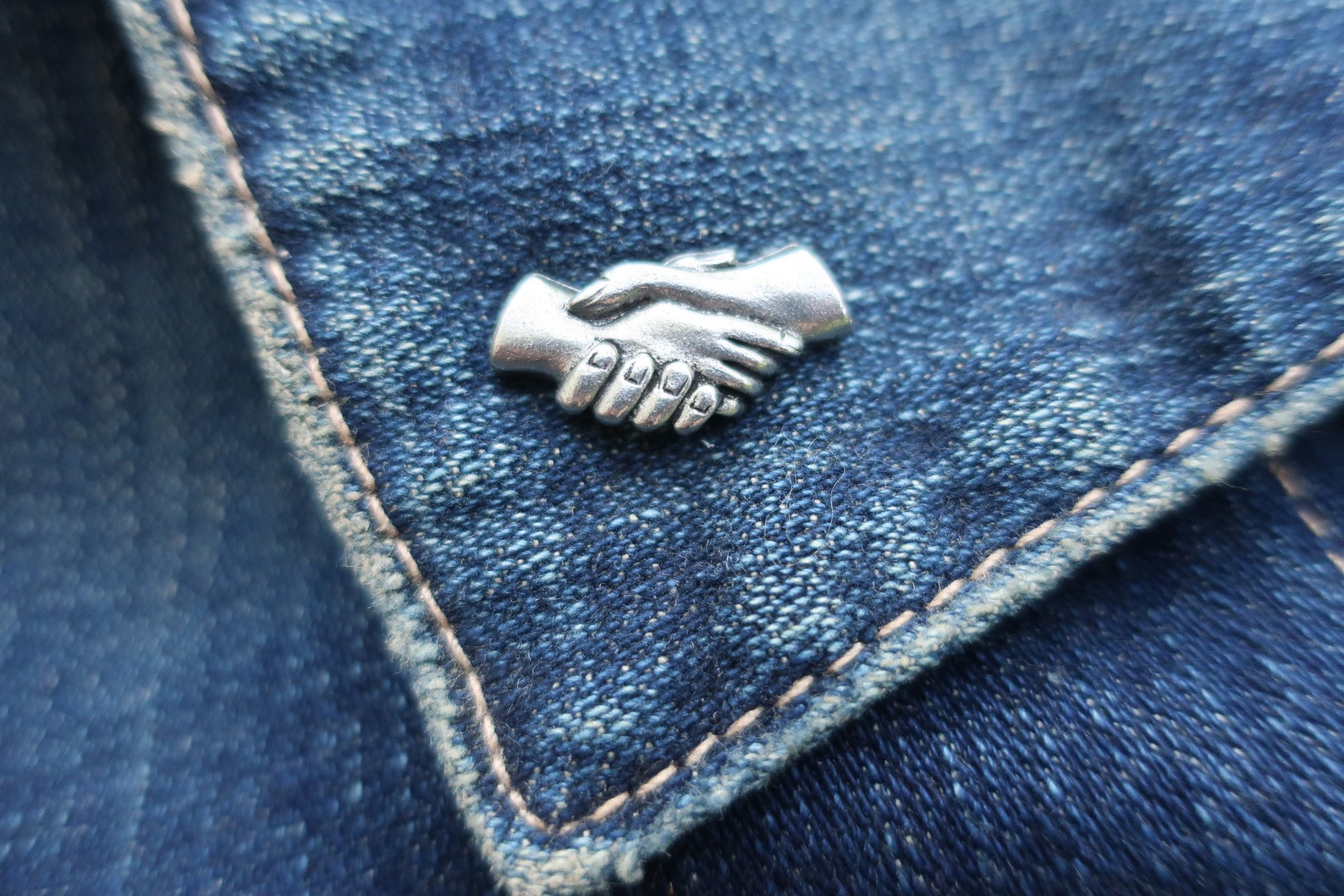 Handshake Lapel Pin CC371 Handshake Agreement Working - Etsy