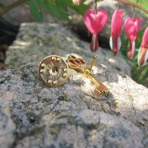 Gold Skeleton Key Lapel Pin- CC417G- Skeleton Key, Passkey, Master Key ...