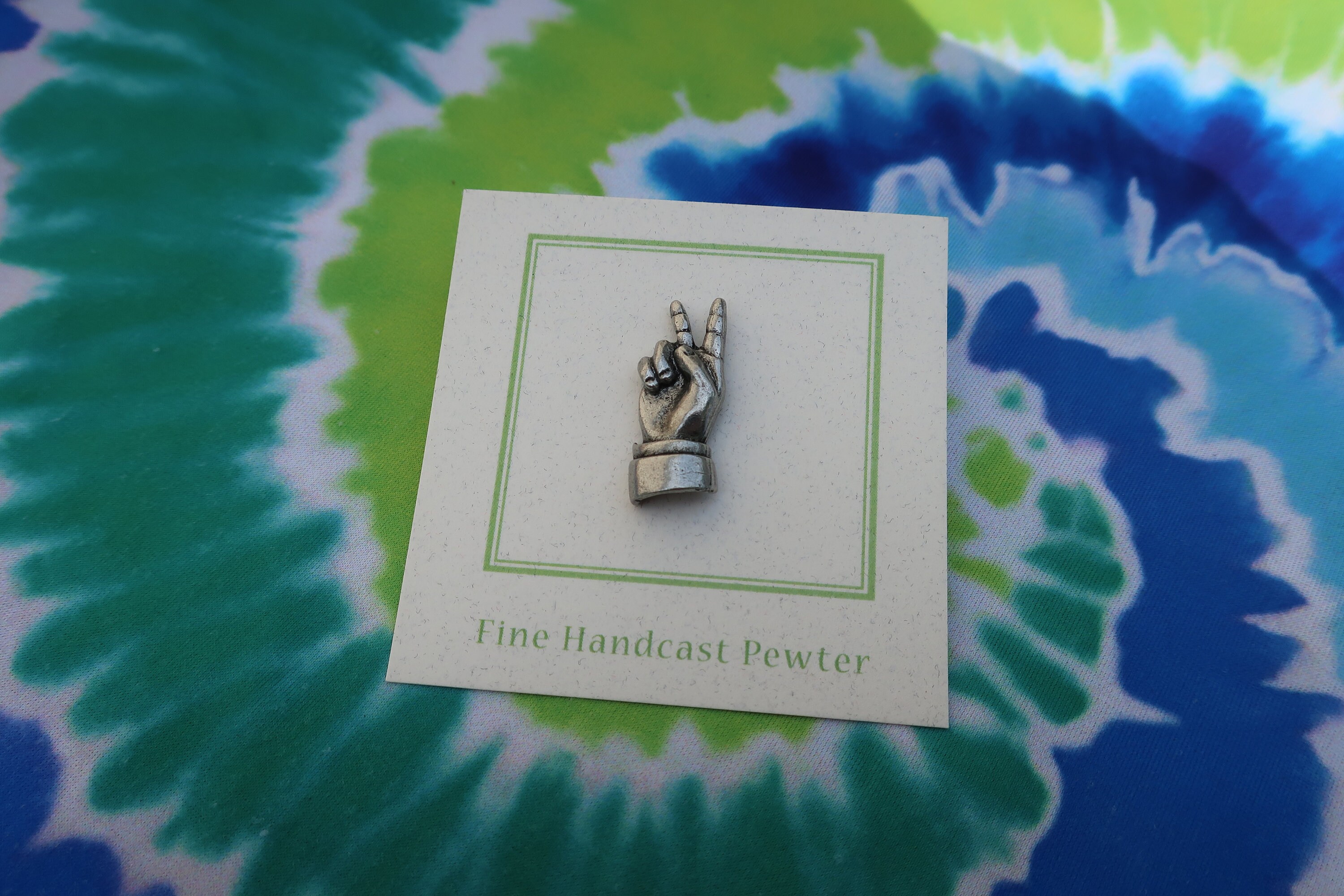 Peace Hand Sign Lapel Pin CC187 Peace Hippie World Peace | Etsy