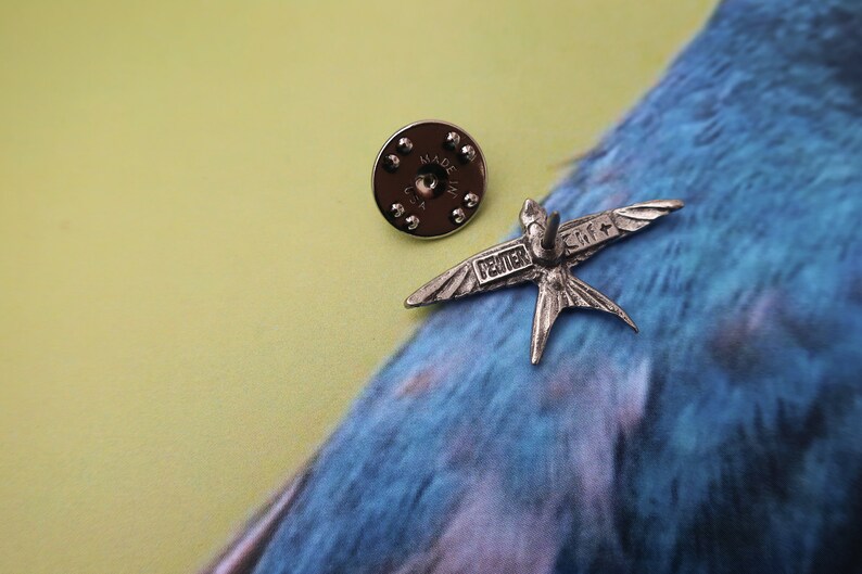 Swallow Lapel Pin CC232 Bird Bird Watching and Wildlife - Etsy
