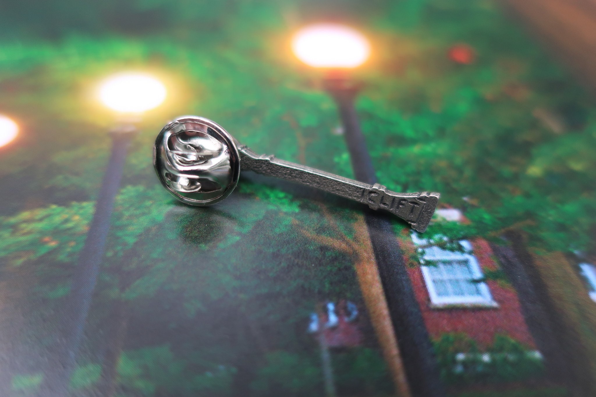 Lamp Post Lapel Pin CC386 Lights Lamps and Street Light - Etsy