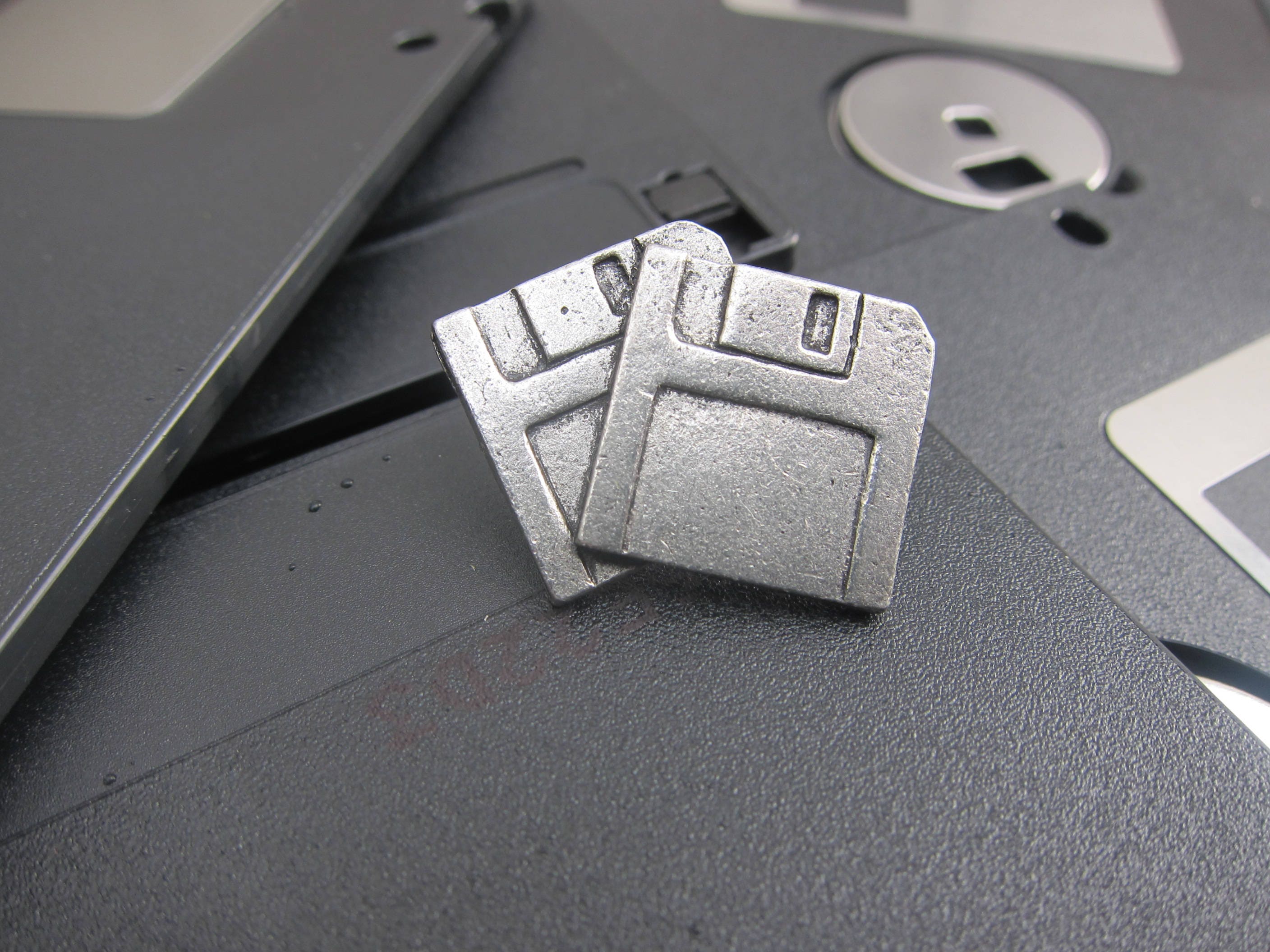 Floppy Disks Lapel Pin CC273 Floppy Diskette Storage - Etsy