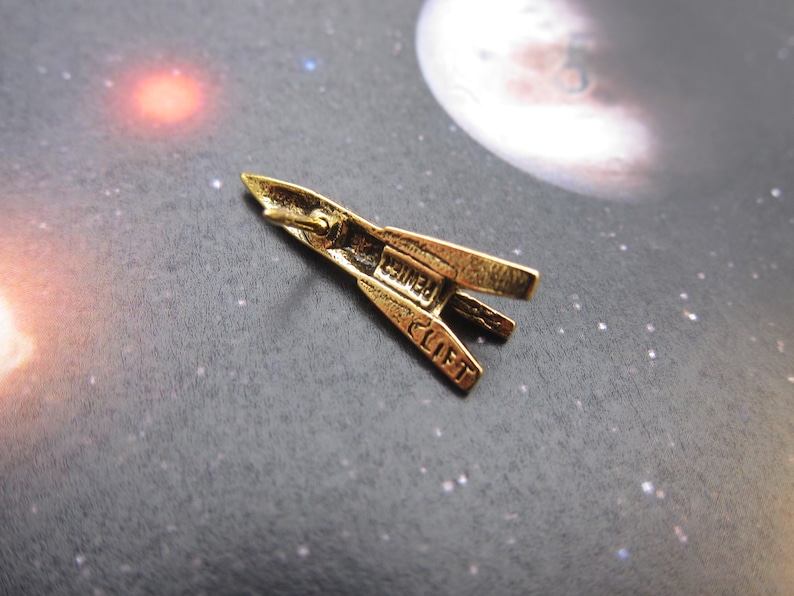 Gold Rocket Lapel Pin- CC212G- Missile, Spacecraft, Aircraft, and ...
