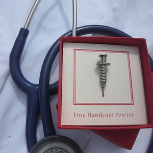 Syringe Lapel Pin - CC427- White Coat Pins for Nurses and Doctors ...