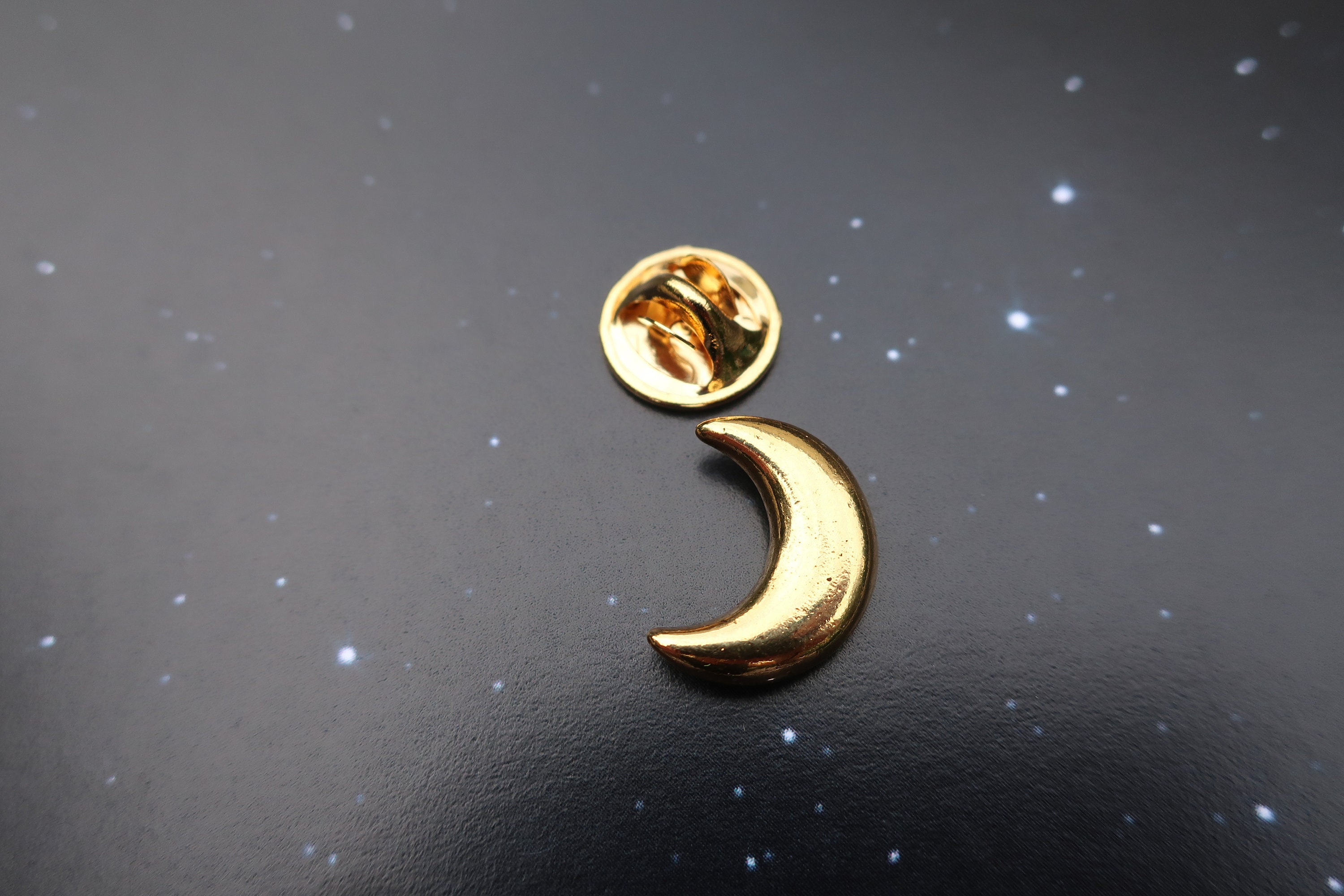Gold Crescent Moon Lapel Pin CC457G Crescent Moon Moon - Etsy Canada