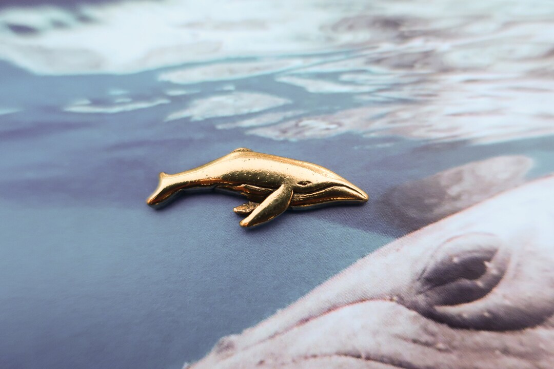 Humpback Whale Gold Dipped Pewter Lapel Pin- CC588G- Humpback Whale ...
