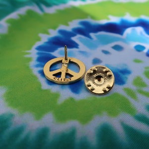 Gold Peace Sign Lapel Pin- CC370G- Peace, Peace Symbol, Love, and ...