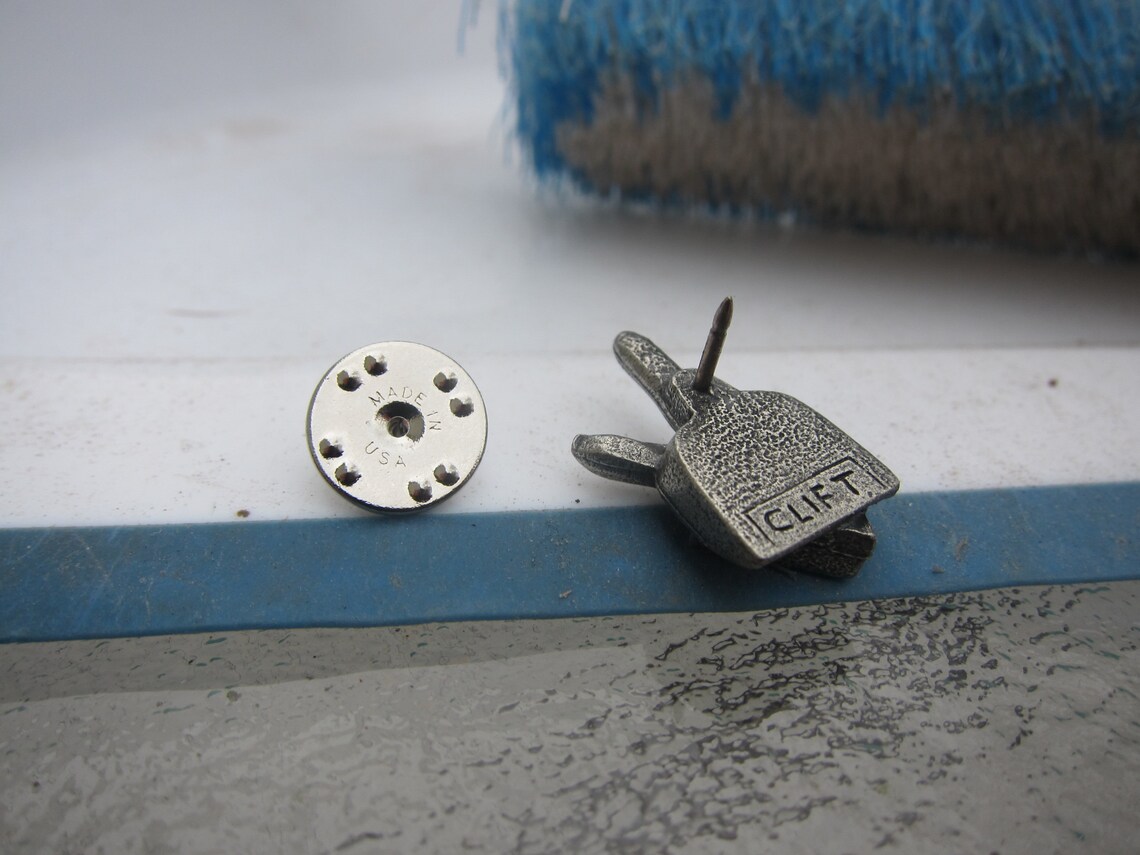 Dust Pan and Brush Lapel Pin - CC331- Cleaning, Custodian, and House ...
