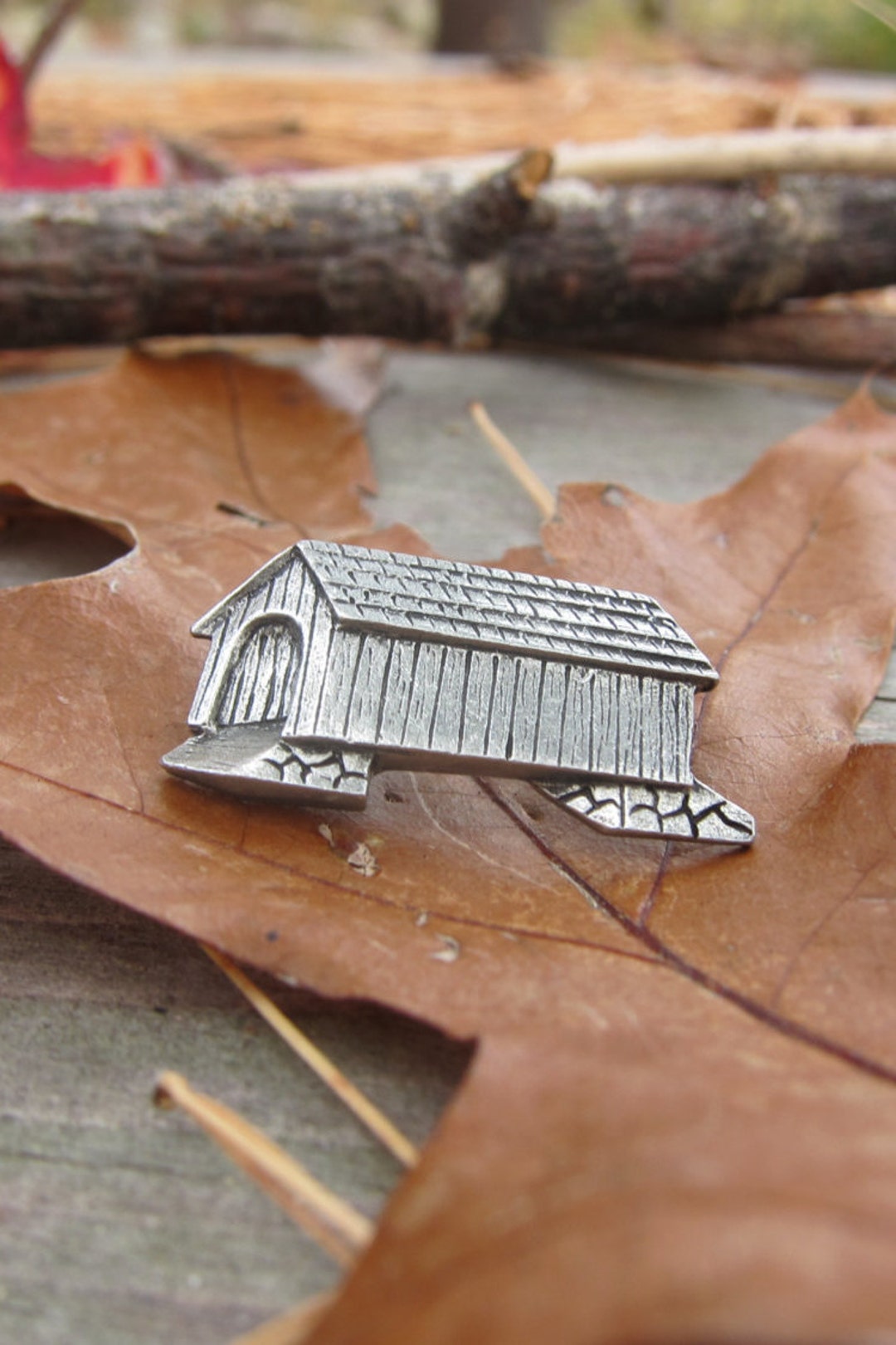 Covered Bridge Lapel Pin- CC109- Timber Truss Bridge, Enclosed Bridge ...