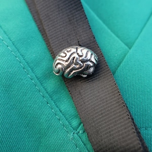 Brain Lapel Pins - CC157- Medical and Anatomy, Neurology Pins for ...