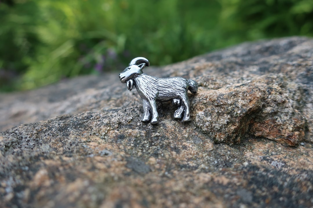 Goat Lapel Pin- CC639- Goat, Farm, Farming, G.O.A.T, Greatest of All ...