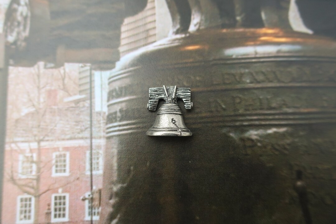 Liberty Bell Lapel Pin - CC133- Patriotic, Independence, and Freedom ...