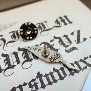 Quill Lapel Pin - CC267- Writing and Literature Gifts, Literacy ...
