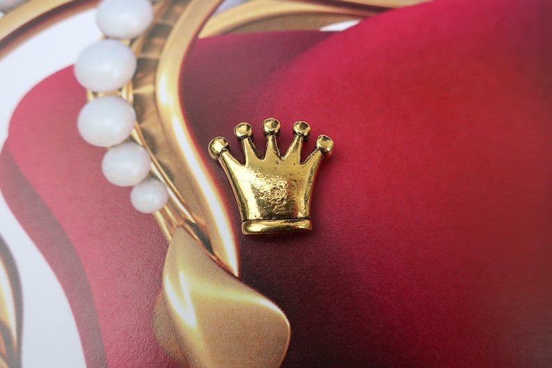 Gold Crown Lapel Pin- CC359G- Crown, Royalty, Princess, Queen, Golden ...