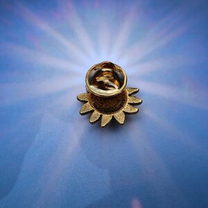 Gold Sunface Lapel Pin- CC393G- Sunface, Solstice, Sun, and Sunshine ...