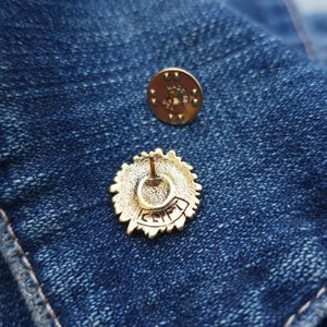 Gold Sunflower Lapel Pin- CC271G- Sunflower, Garden, and Summer Pins ...