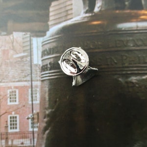 Liberty Bell Lapel Pin - CC133- Patriotic, Independence, and Freedom ...