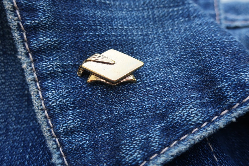 Gold Graduation Cap Lapel Pin CC504G Graduation Party | Etsy