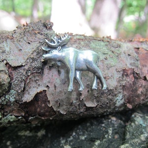 Moose Lapel Pin - CC131- Moose, Elk, Nature, Wildlife, and Woodland ...