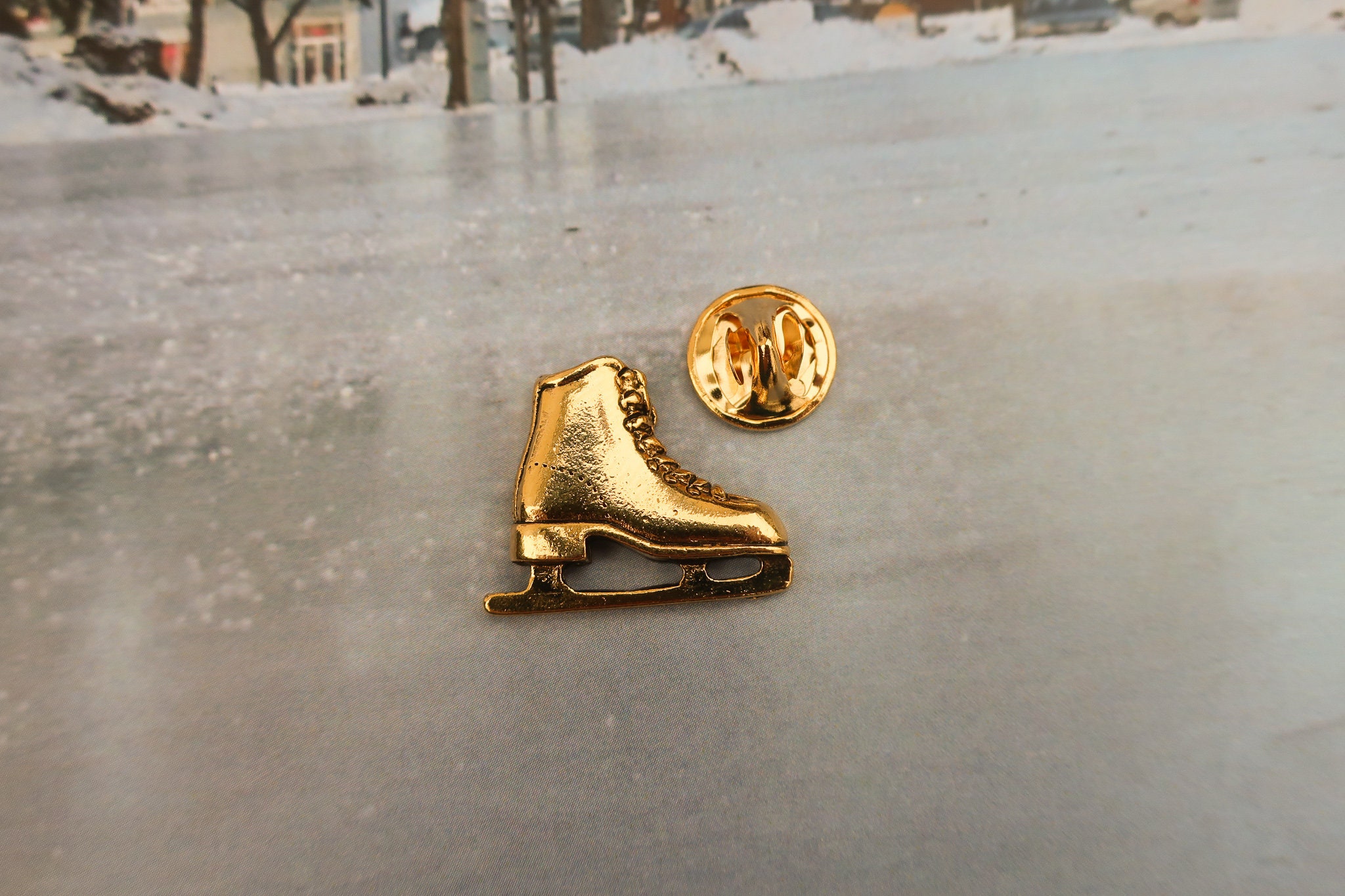 Gold Figure Skate Lapel Pin- CC218G- Figure Skate, Ice Skate, Winter ...