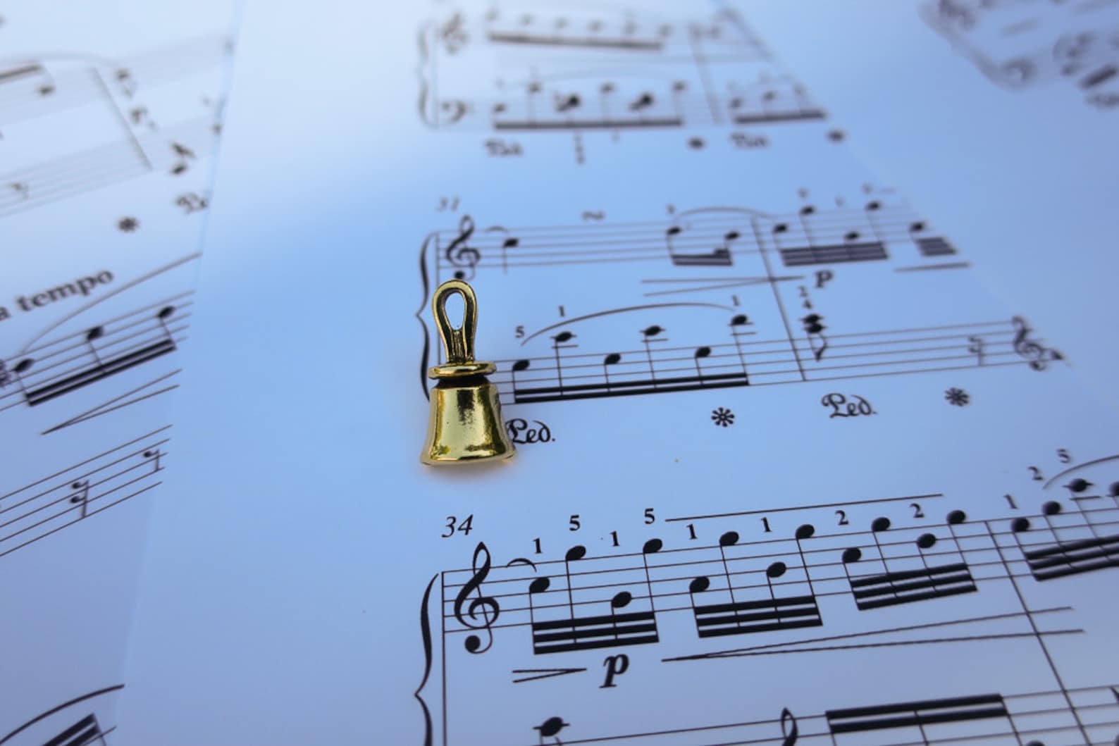 Gold Handbell Lapel Pin- CC227G- Handbell, Bell, Percussion, and ...