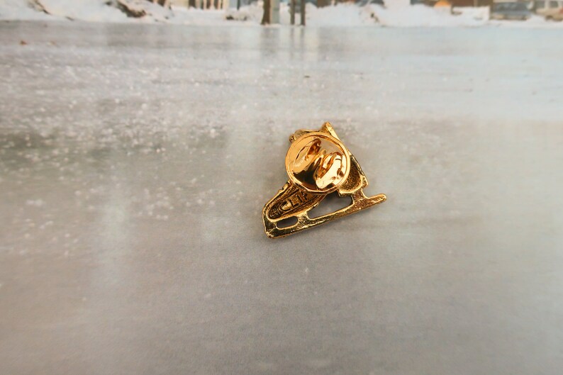 Gold Figure Skate Lapel Pin- CC218G- Figure Skate, Ice Skate, Winter ...