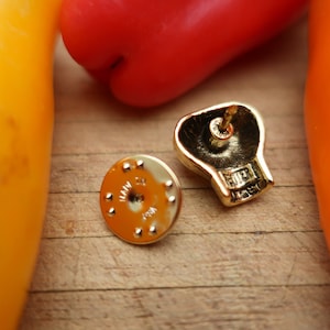 Chef's Hat Gold Dipped Pewter Lapel Pin - CC194G- Culinary and Kitchen ...