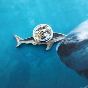 Shark Lapel Pin - CC590- Shark Week, Aquarium, Marine Biology Pins ...