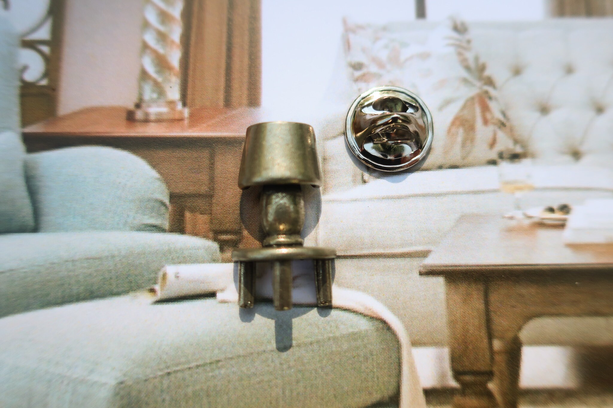 Table Lamp Lapel Pin- CC303- Table, Lamp, Furniture, Furnishings, and ...