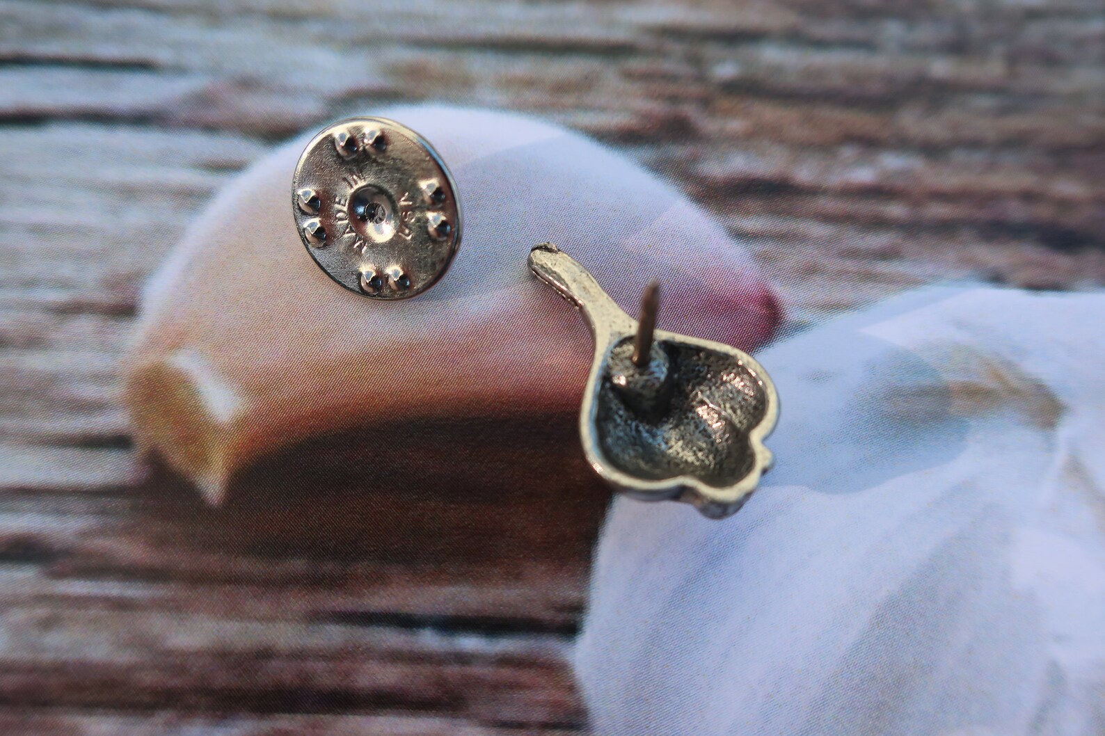 Garlic Lapel Pin- CC202- Kitchen, Cooking, Culinary, and Garlic and ...
