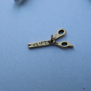 Scissors Gold Dipped Pewter Lapel Pin- CC231G- Hairdresser, Hairstylist ...