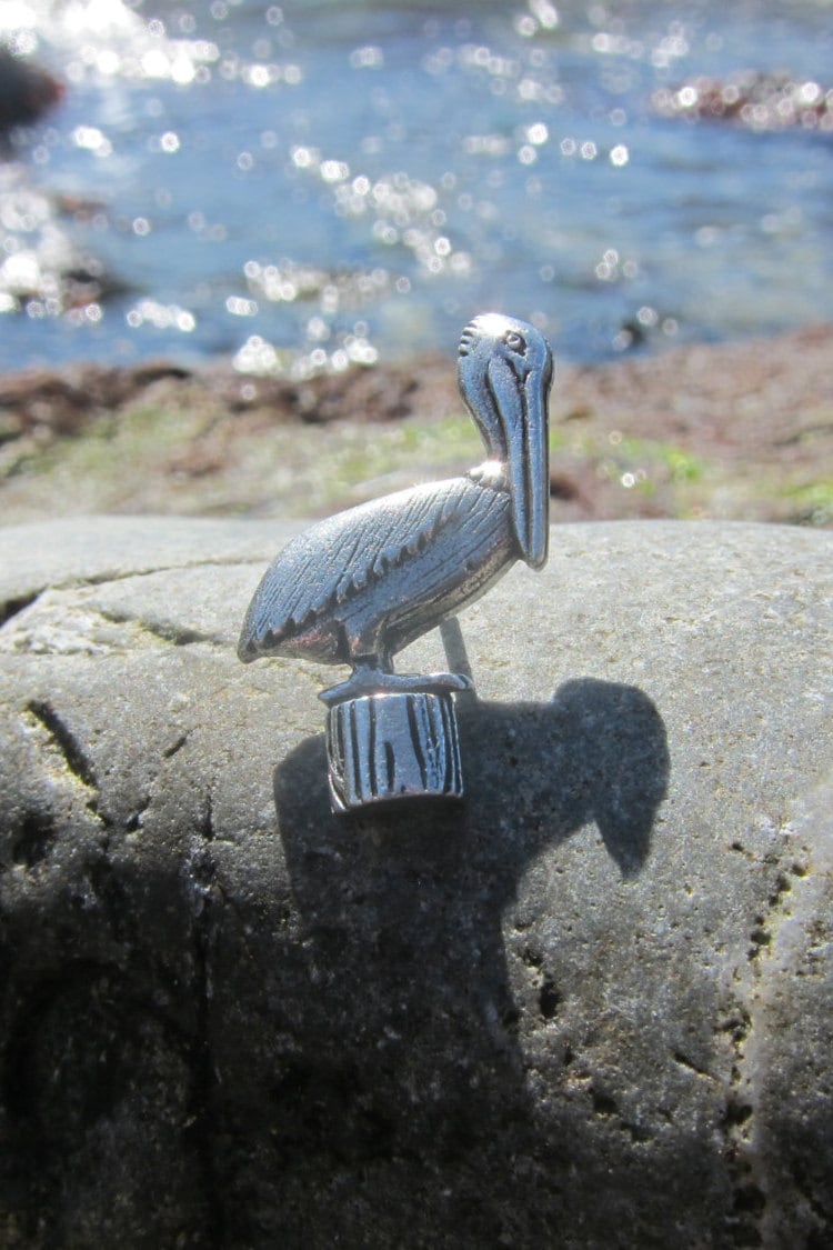 Pelican Lapel Pin- CC527- Gulf Animals- Wildlife Pins - Etsy