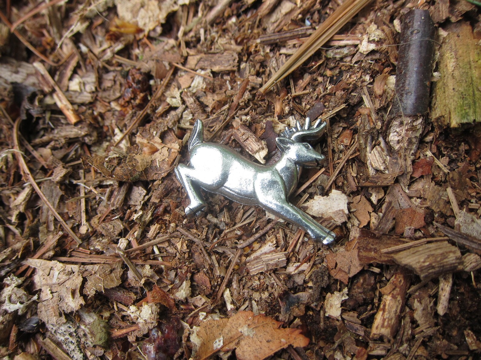 Deer Lapel Pin CC110 Wildnerness and Woodland Animal Pins - Etsy