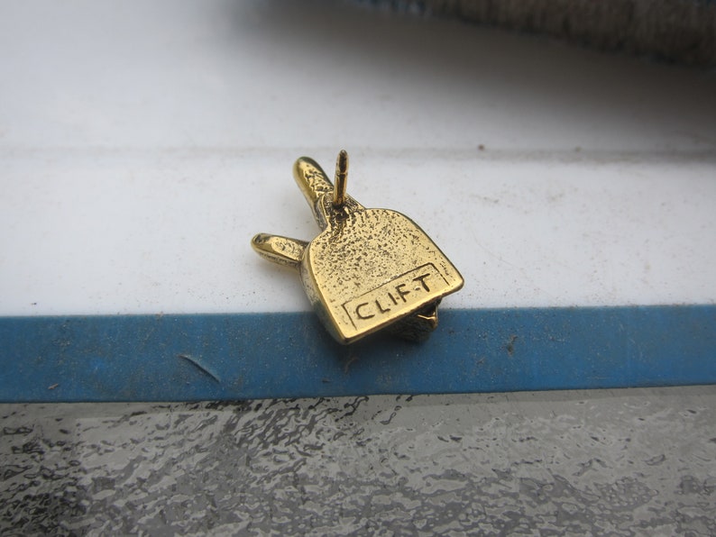 Gold Dust Pan and Brush Lapel Pin- CC331G- Cleaning Services, Maid ...