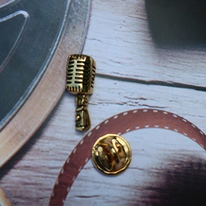 Gold Microphone Lapel Pin-cc529g- Mic, Broadcast, and Sound Wave Pins ...