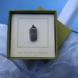 1/2 Gallon of Milk Lapel Pin - CC348- Milk, Dairy, Dairy Farmers, and ...