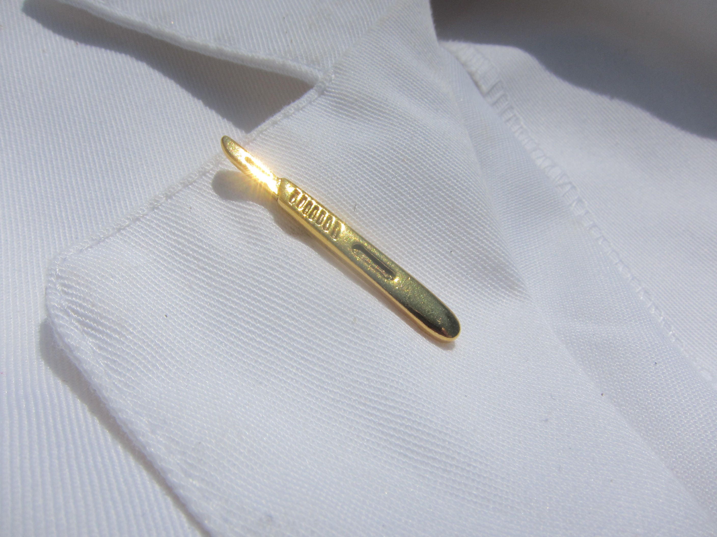Gold Scalpel Lapel Pin- CC538G- Medical and Hospital Lapel Pins for ...
