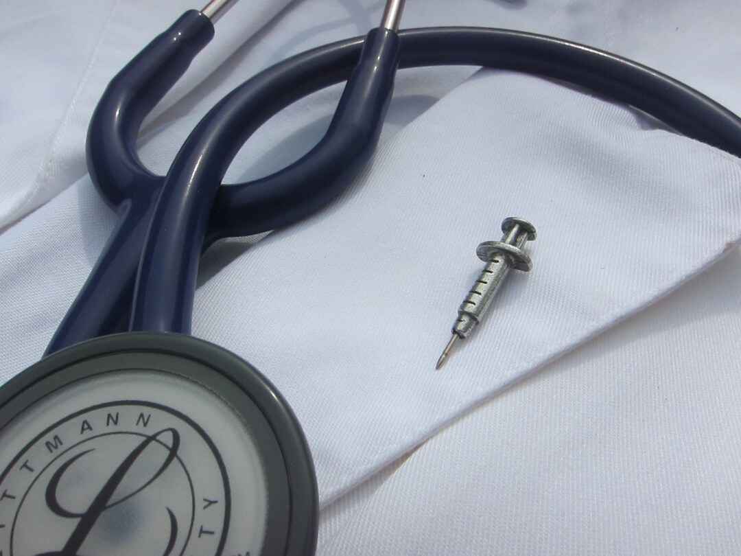 Syringe Lapel Pin - CC427- White Coat Pins for Nurses and Doctors ...