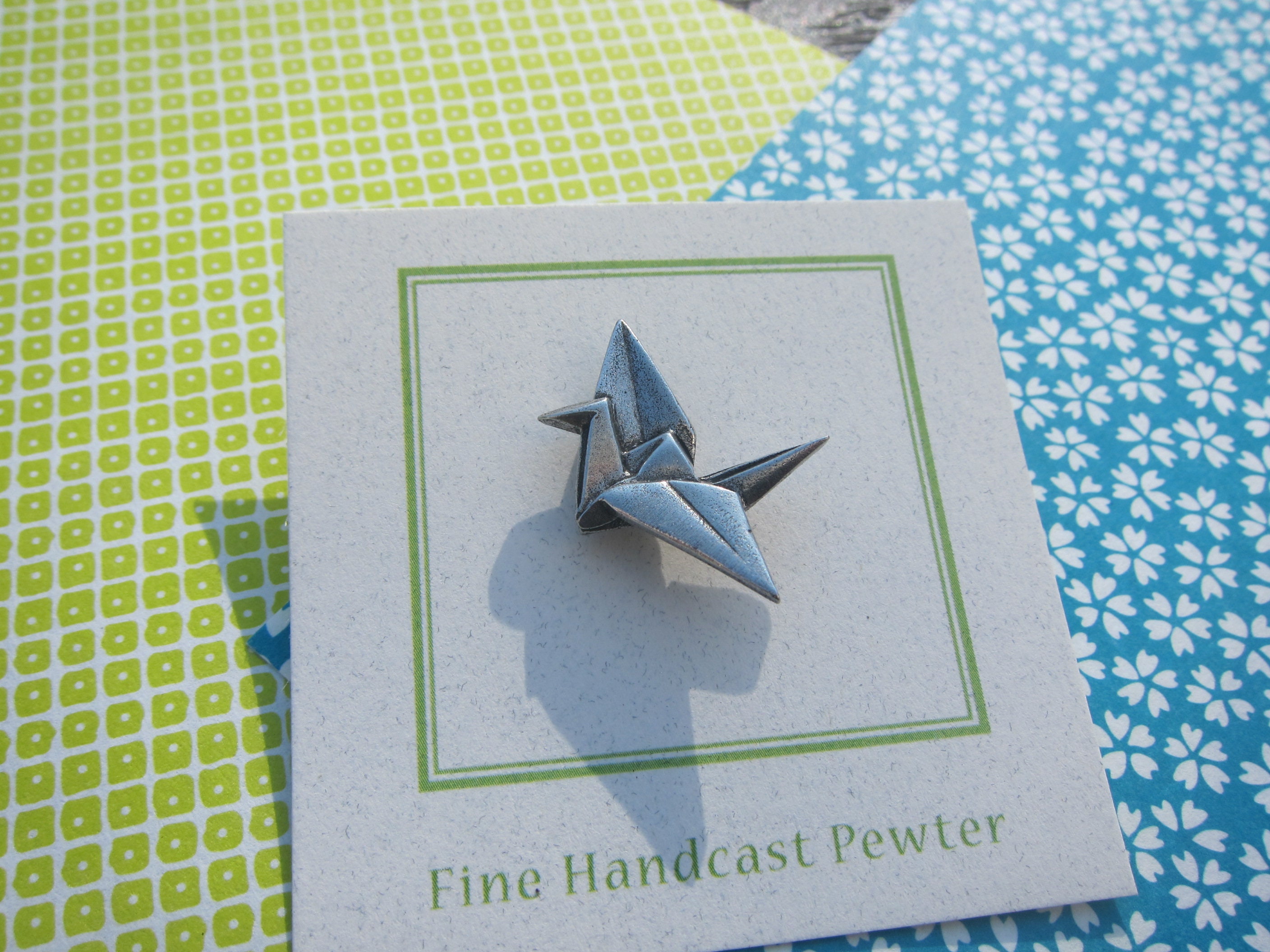 Origami Crane Lapel Pin- CC633- Origami, Japenese, Sebanzuru,and Paper ...