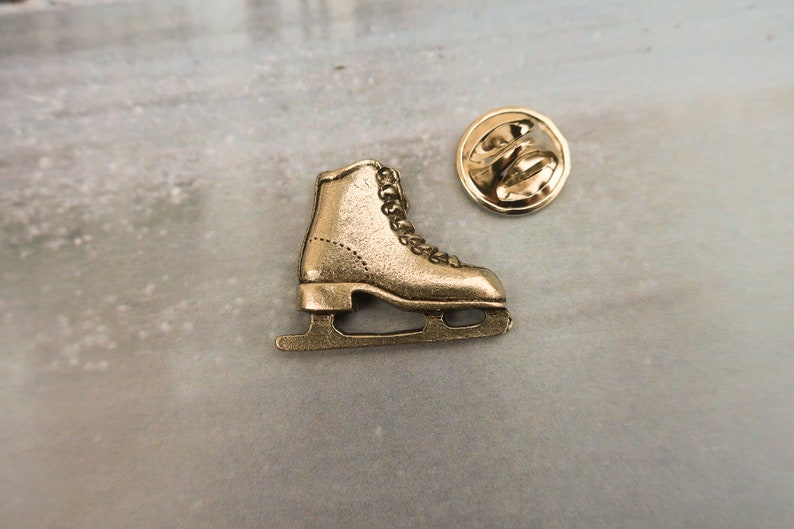 Figure Skate Lapel Pin - CC218- Figure Skating, Skating, Winter, Ice ...